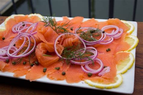Pin By Michel Burdet On Platten Smoked Salmon Recipes Seafood Dinner