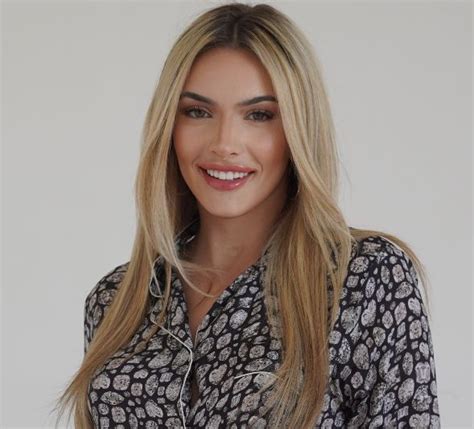Emily Austin Tv Host Biography Wiki Age Height Career Photos