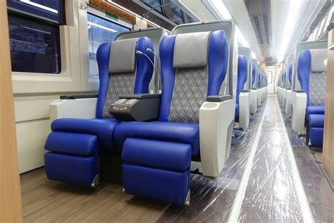 Mengenal Perbedaan Kelas Kereta Api Indonesia Eksekutif Sleeper Luxury