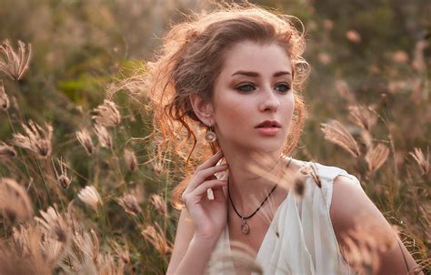 Wallpaper Grass Look Girl Face Pose Hand Portrait Monika Images