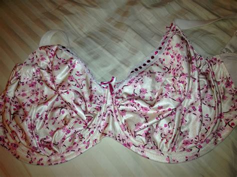 Fussy Busty Plus Size Bra Review Elomi Sakura