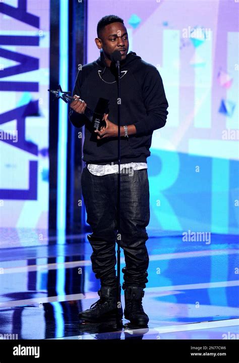 Kendrick Lamar Accepts The Award For Best Male Hip Hop Artist At The
