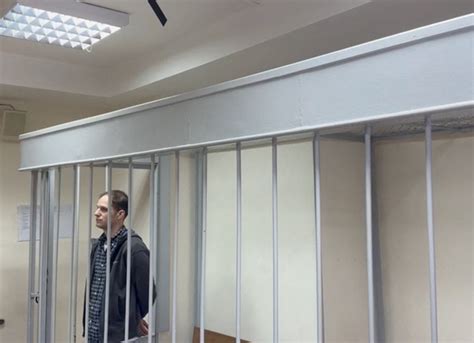 [world] Russian Court Extends Detention Of Wsj Reporter Evan