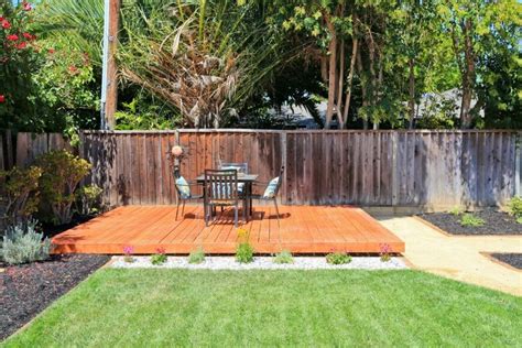 20 Gorgeous Floating Deck Designs