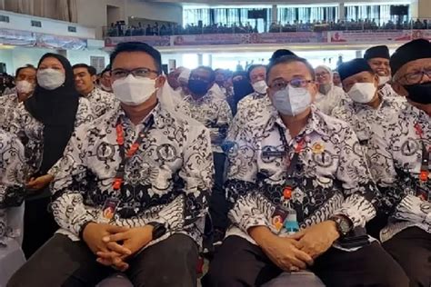 Selamat Ya Guru Honorer Kategori Ini Segera Diangkat Jadi Asn Cek