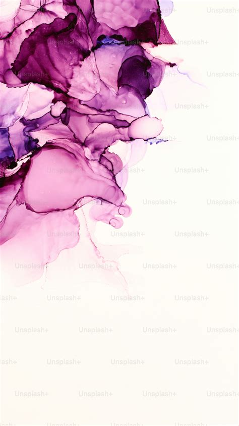 白い背景に紫色の花の抽象画の写真 Unsplashのテクスチャーの画像