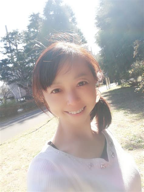 【氣癒】で痛かった腰が楽になった！何度も何度も「うん。腰が楽になったな」（白石さん） さとみゆなのブログ ～ ヨガインストラクター＆ヒーラー