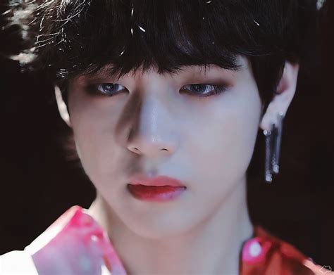 Bts 방탄소년단 Fake Love Official Mv V 케이팝 방탄소년단 사랑해