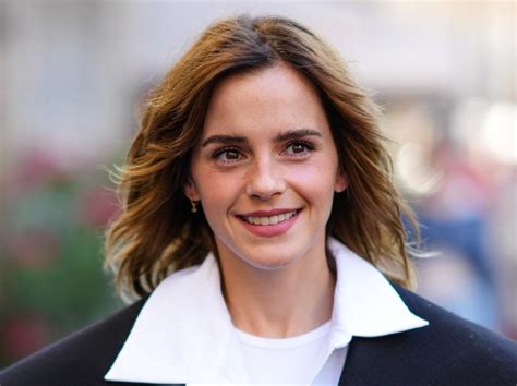 エマ・ワトソンがイメチェン！ プラダの広告で大胆なピクシーカットに Frontrow