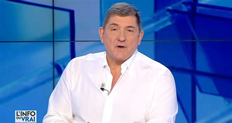 Linfo Du Vrai Audiences Catastrophiques Yves Calvi Menacé Sur
