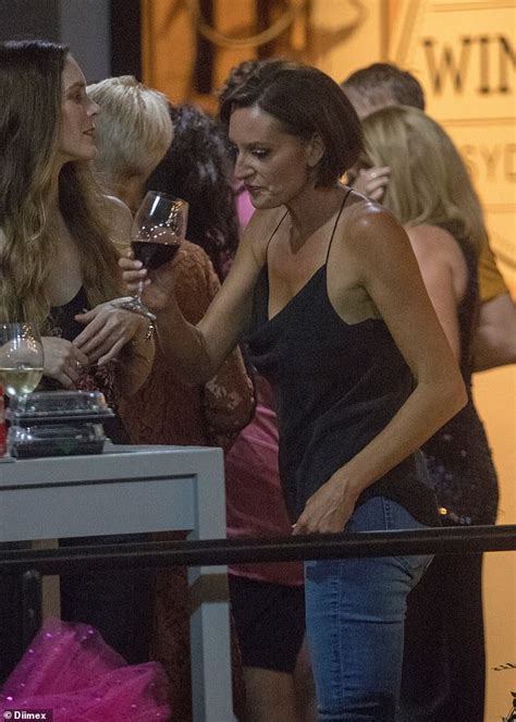 Cassandra Thorburn Parties With Dwts Cast And Puts On A Cosy Display