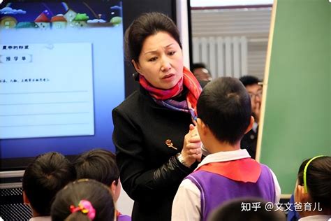 教师节要不要给老师送礼？班主任坦言：家长做好2点，比送礼管用 知乎