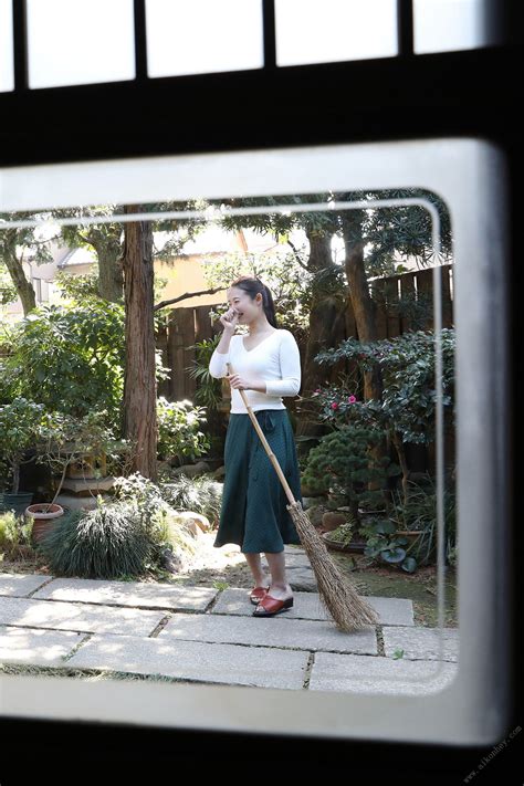 Suzu Matsuoka 松岡すず 週刊ポストデジタル写真集 「すずさんが好きすぎて…」 Set 01 Everia Club