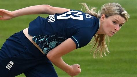 Lauren Bell Can Become Leader Of England Bowling Attack Says Team Mate