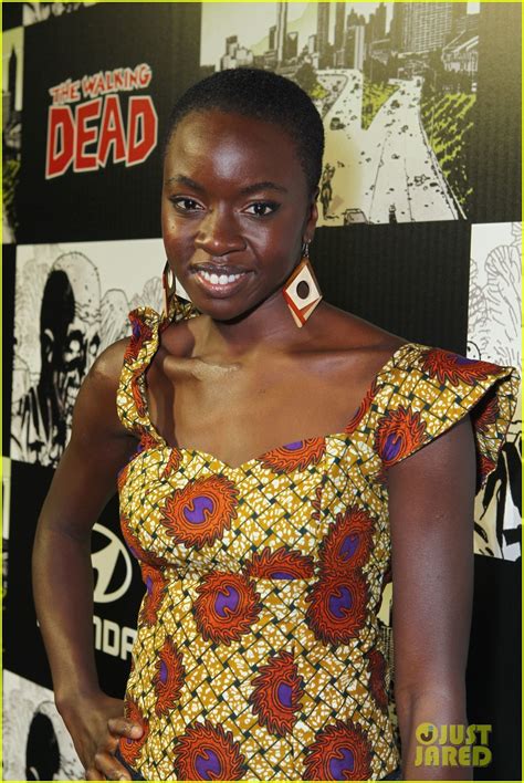 Walking Dead Cast Reveal Inside Scoop At Comic Con Photo 2687459