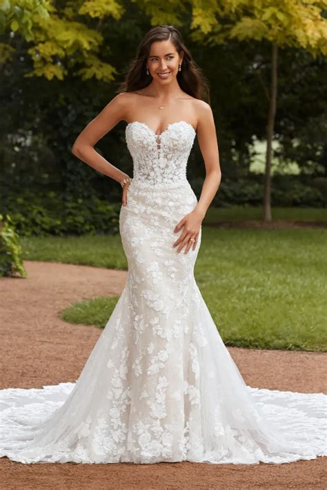 Sexy Mermaid Wedding Dress With Long Lace Train Sophia Tolli