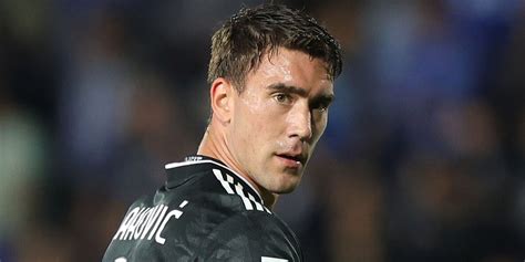 Vlahovic Bivio Juve Tra Rilancio E Cessione