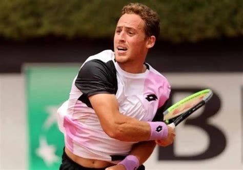 Etcheverry Fulmina A Carballés En Argentina Ideal
