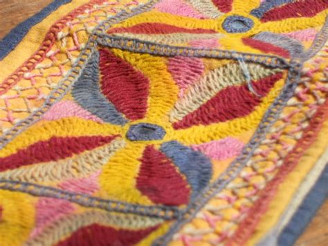 カッチ刺繍