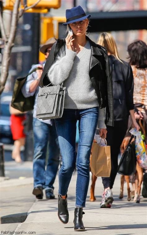 Style Watch How Celebrities Wear Oversized Sweater Fab Fashion Fix