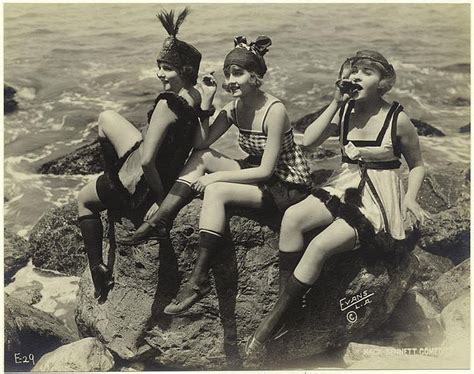 50 Vintage Photos Of Bathing Beauties From Between The Late 19th And