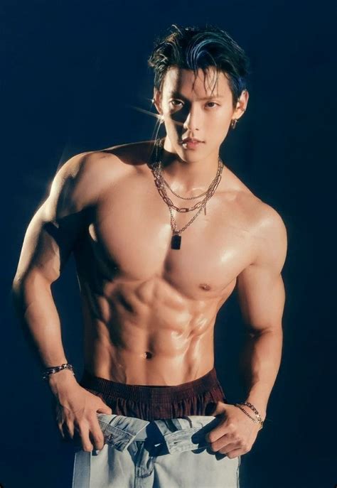 Pin By Lewis Yu On Shirtless Asian Men Hot Korean Guys Handsome