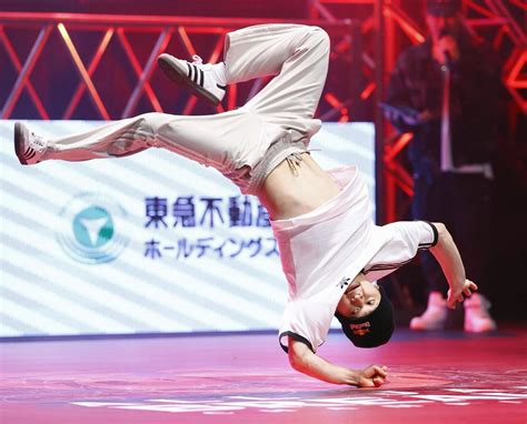【ブレイキン】issinこと菱川一心が初v Shigekixの4連覇阻む「全部ぶつけた」 スポーツ写真ニュース 日刊スポーツ