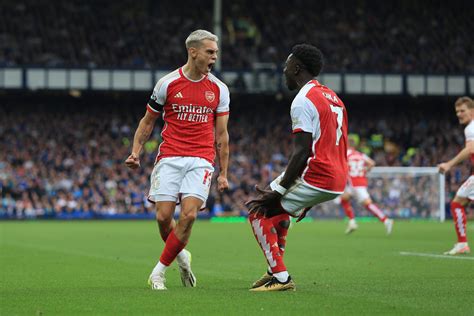 Bukayo Saka And Leandro Trossard Both Amazed By Arsenal Player Vs