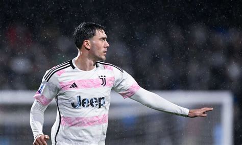 Juve Vlahovic Non Pensiamo Allinter Ecco Cosa è Cambiato Dallanno