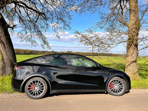 Tesla Model Y Felgen Kompletträder Aez Atlanta Titan In 20 Zoll