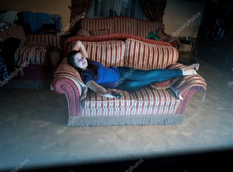 Fotos De Observando Glamour Chica Sexy Hogar Imagen De