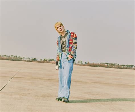 샤이니 키 오늘 4일 1집 리패키지 공개→군악대 입대