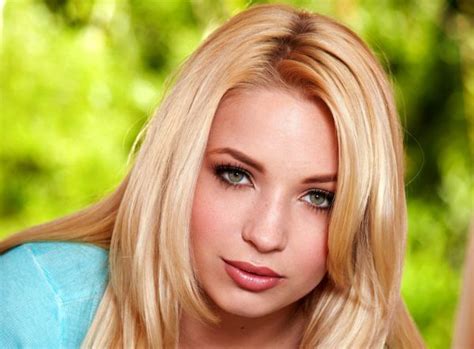 Papel De Parede 1997x1279 Px Atriz Adulto Alyssa Babes Loiras