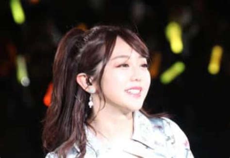 第1子妊娠の峯岸みなみ、「唯一無二」なマタニティフォト披露 「世界一かわいい」「世界観が可愛すぎる」 Au Webポータルコネタニュース