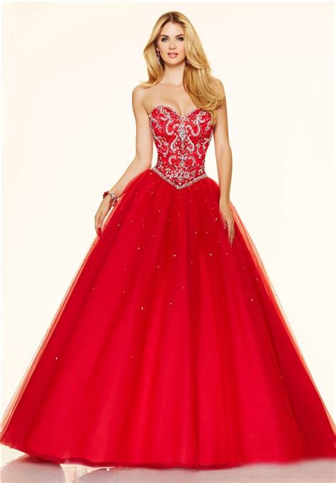 Stunning Ball Gown Strapless Corset Red Tulle Beaded Prom Dress