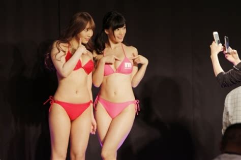 三上悠亜＆高橋しょう子がdmmアワード受賞記念パーティ開催！激レア撮影会やオフレコ発言連発のトークショー。ファンに感謝をこめてエロ