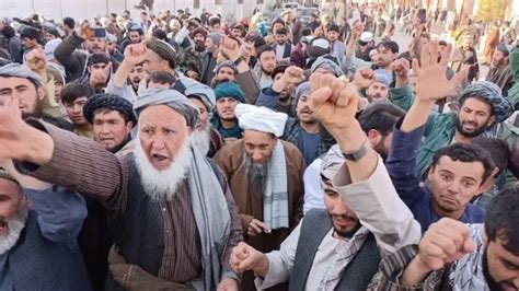 محمد یعقوب، وزیر دفاع طالبان در سخنرانی در فاریاب از بازداشت مخدوم عالم