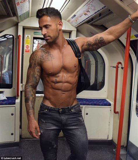 Tube Crush Finds Women Want Men With ‘muscles And Money Daily Mail