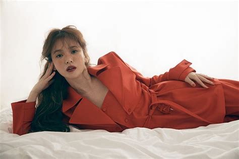 송혜교 기품 넘치는 화보 비하인드컷 공개…b컷 없는 화보 장인