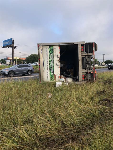 Overturned 18 Wheeler Caused Traffic Jam On Loop 1604