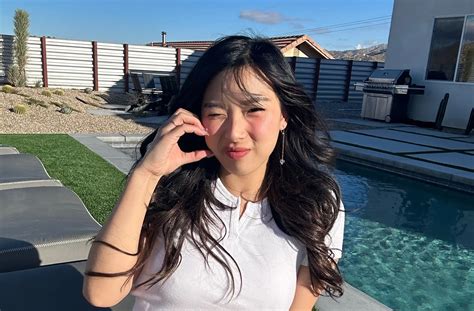 Elle Lee Twitch Biography Age Height Figure Net Worth Bioofy
