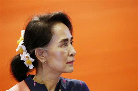 နိုင်ငံတော်အတိုင်ပင်ခံပုဂ္ဂိုလ် ဒေါ်အောင်ဆန်းစုကြည် ထောင်ဒဏ် ၆ နှစ် ထပ