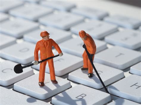 10 best computer cleaning tools you can use on all tech devices spy
