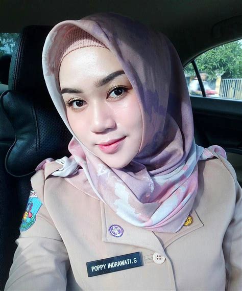 Gambar Mungkin Berisi 1 Orang Dekat Pejuang Wanita Wanita Cantik