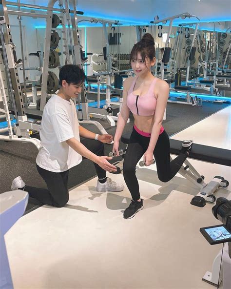 Rinkaさんのインスタグラム写真 Rinkainstagram 「ジム活👟⭐️ この日は撮影をしてから トレーニングでした👶🏻🥚