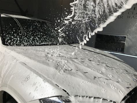 【徹底解説】コーティング施工車の洗車の頻度はどれくらいが理想？ カービューティファクトリー・ブロス