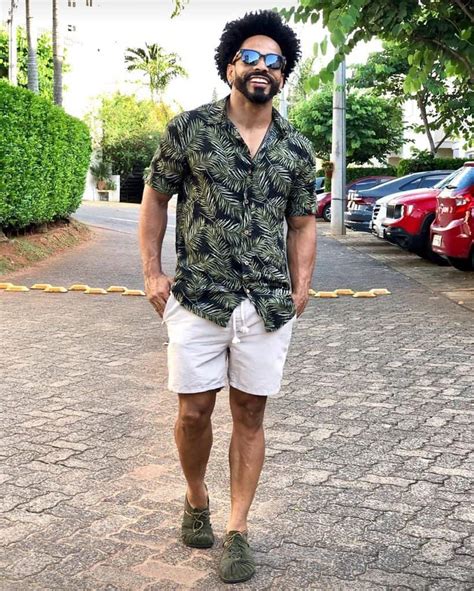 Hawaiian Costume For Male How To Choose And Style Them