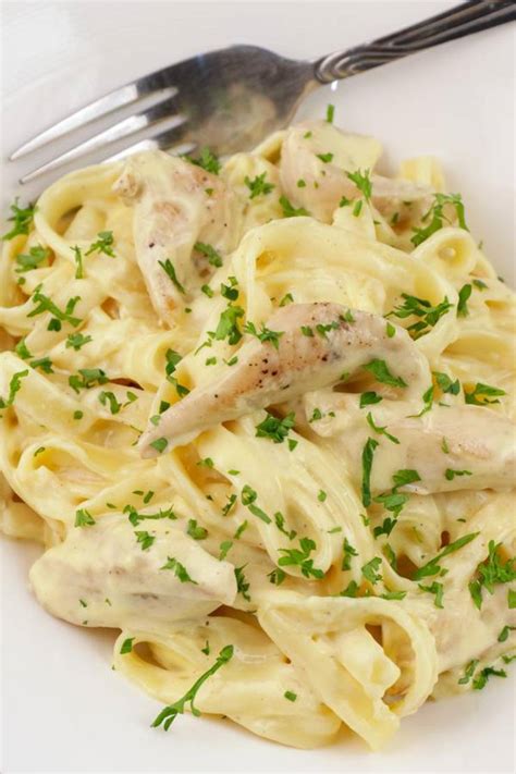 5 Ingredient Fettuccine Alfredo – Easy Pasta Alfredo – Best Stove Top