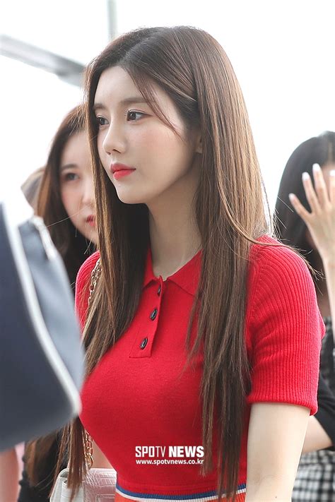 [포토s] 아이즈원 권은비 이 미모 실화냐