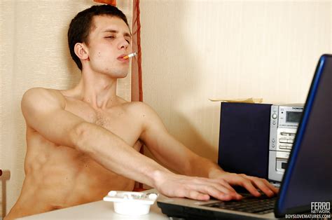 Temptress Geraldine And The Computer Nerd Porn Pictures Xxx Photos